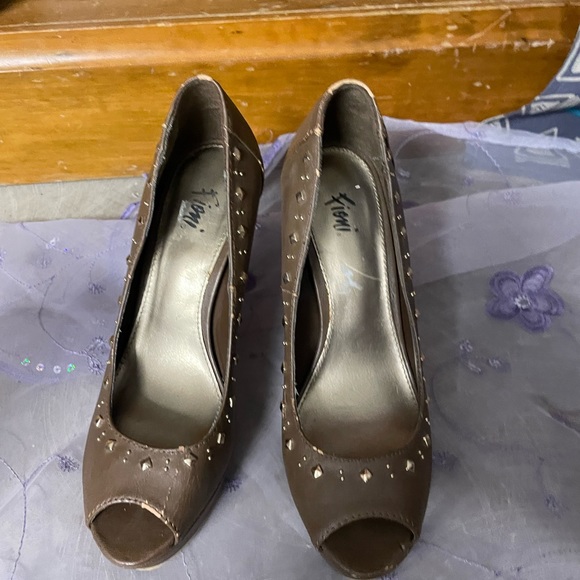 FIONI Clothing | Shoes | Fioni Pumps Brown | Poshmark